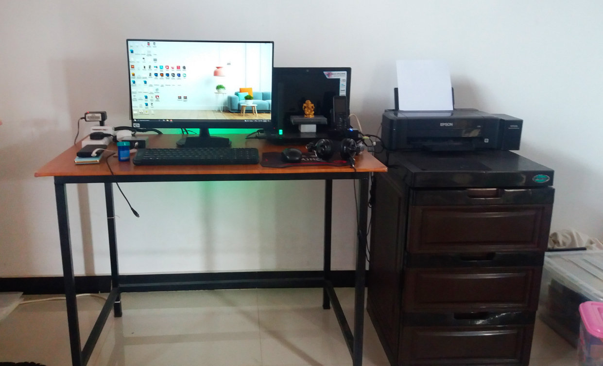 මේ වගේ Computer table පාවිච්චි කරන අය ඉන්නවා ද? | ElaKiri